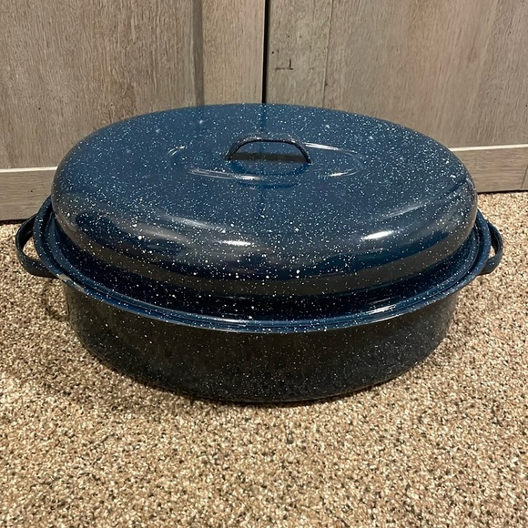 enamelware | Kitchen | Enamelware Turkey Roaster And Lid | Poshmark
